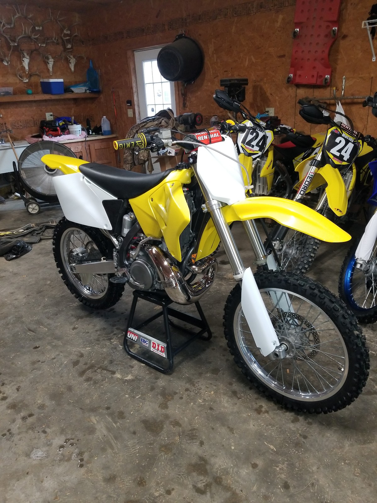 Suzuki 2003 rm250 - Mocaby_24's Bike Check - Vital MX