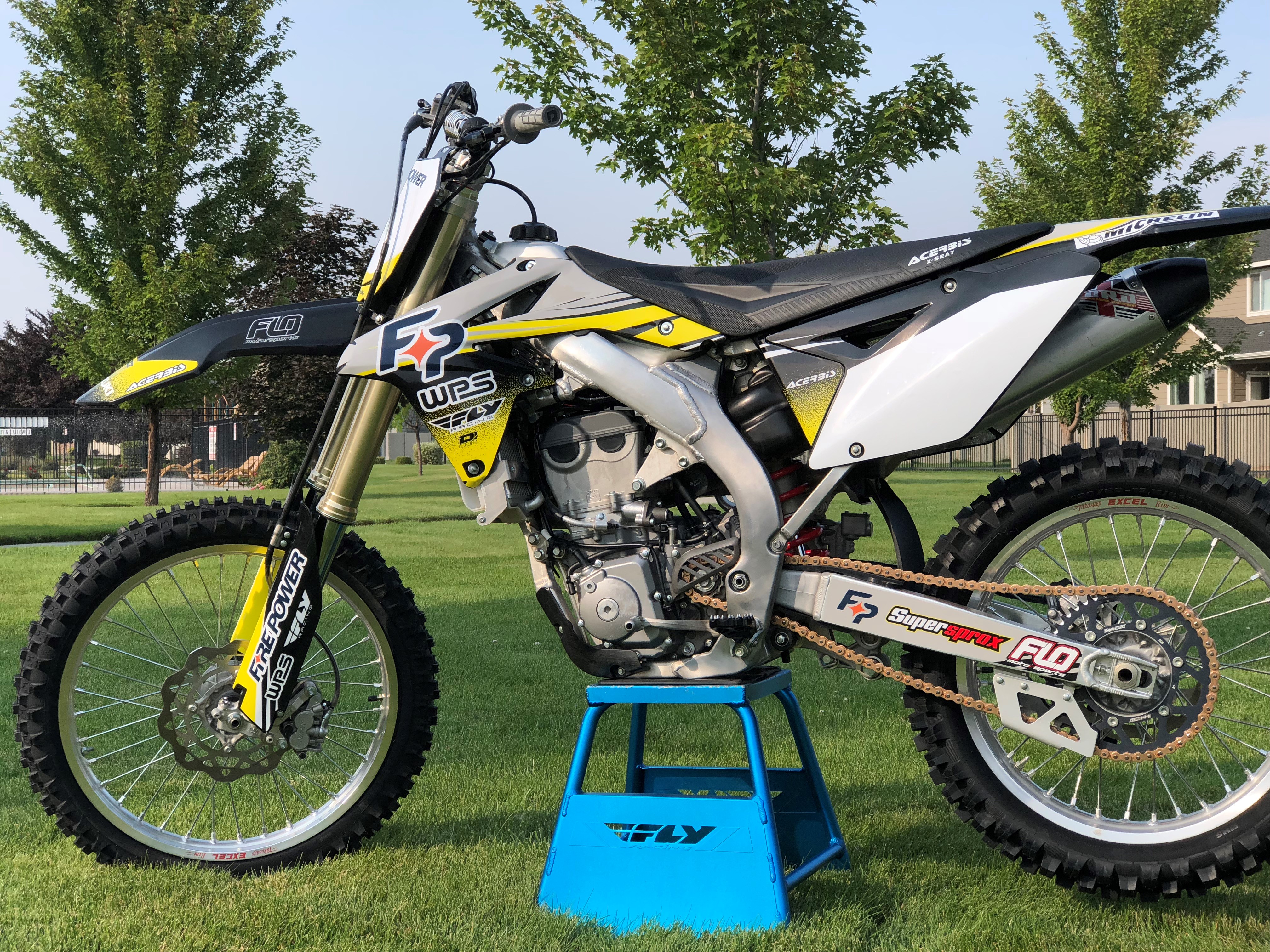 Fire Power RMZ - Kirk_Alves Jr's Bike Check - Vital MX