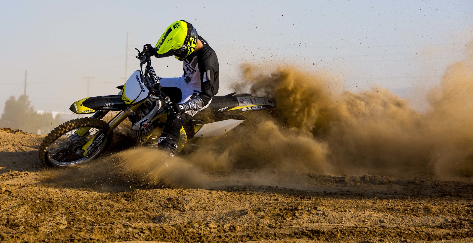 Fire Power RMZ - Kirk_Alves Jr's Bike Check - Vital MX