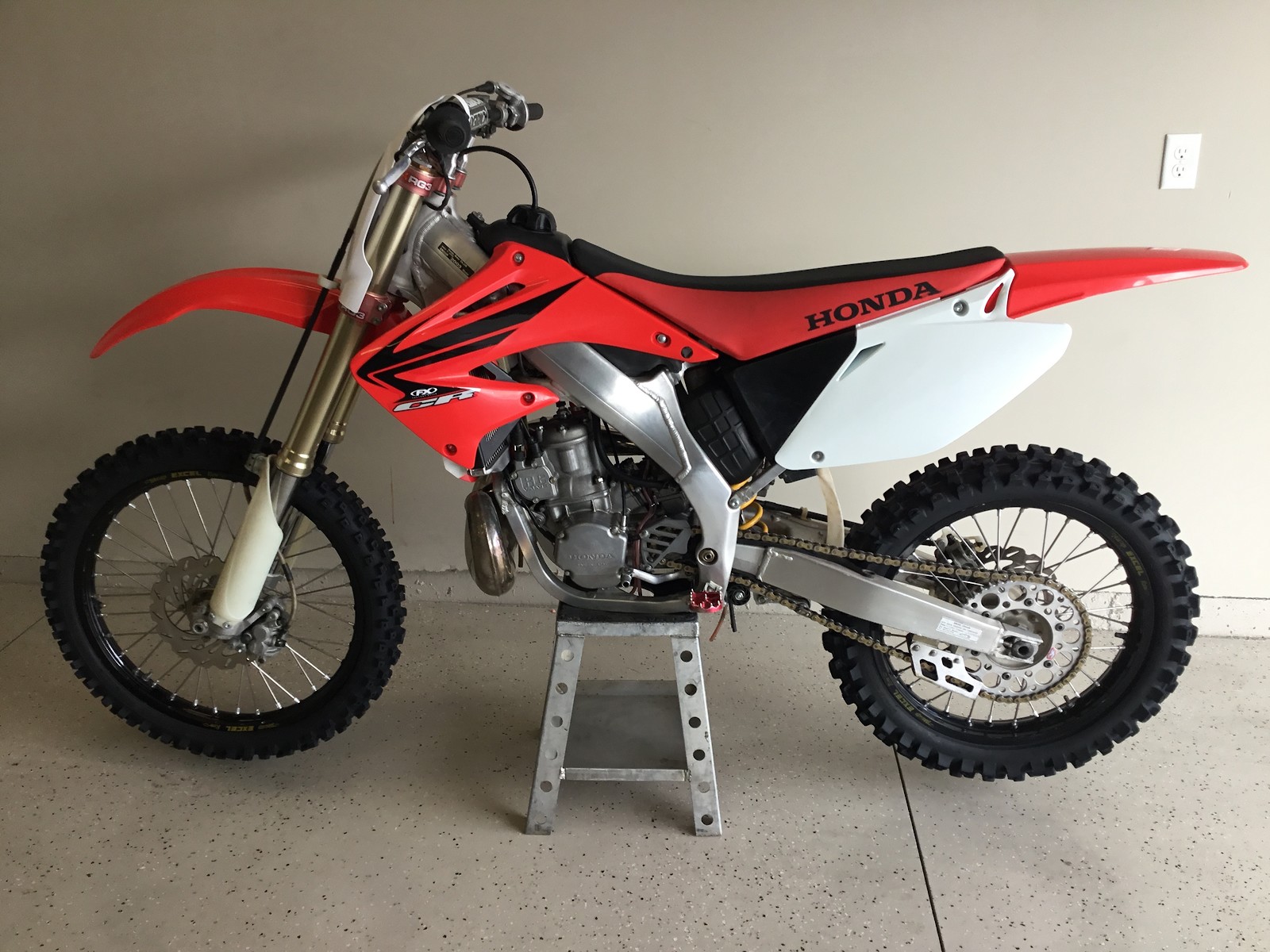 2003 honda cr250r - richtiago@yahoo.com's Bike Check - Vital MX