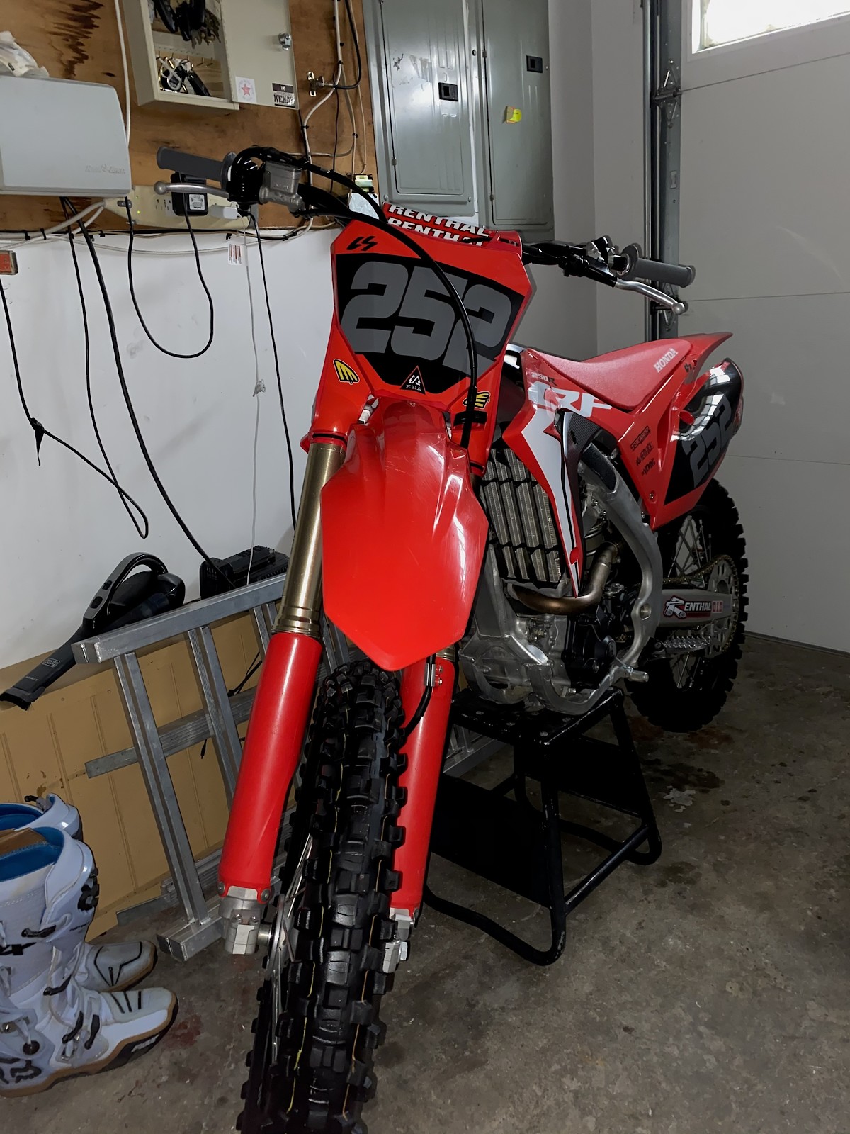2019 Honda Crf250r - huckinn252's Bike Check - Vital MX