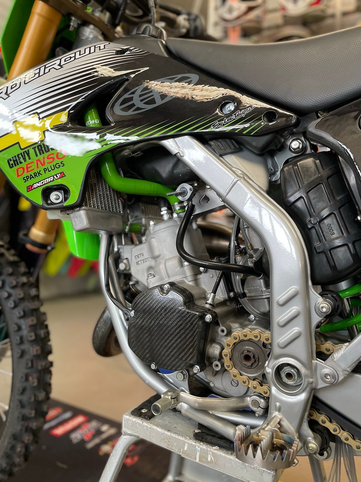 Kawasaki KX125 2003 Mike Brown - Outlaw's Bike Check - Vital MX