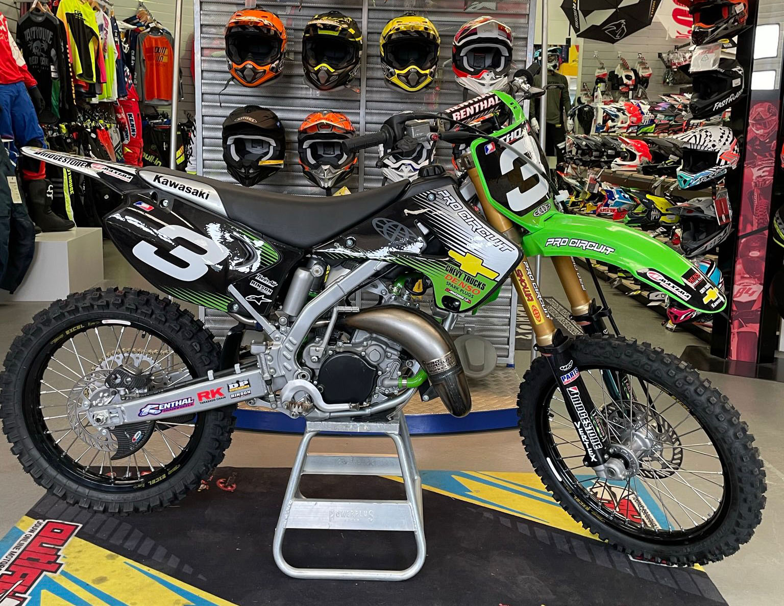 Kawasaki KX125 2003 Mike Brown - Outlaw's Bike Check - Vital MX