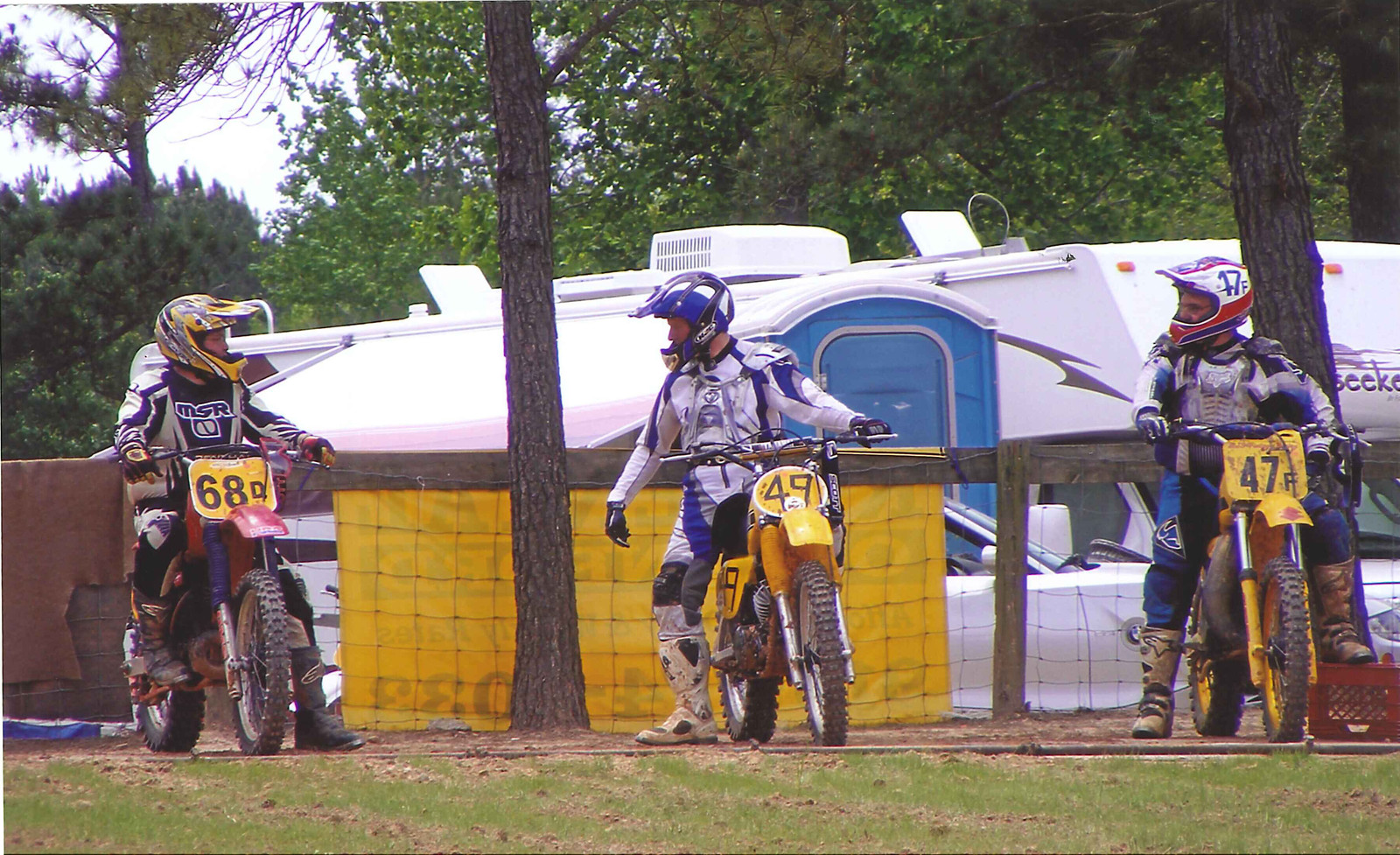 Starting Line at the AHRMA Nat'l at Devil's Ridge MX - vetarider ...