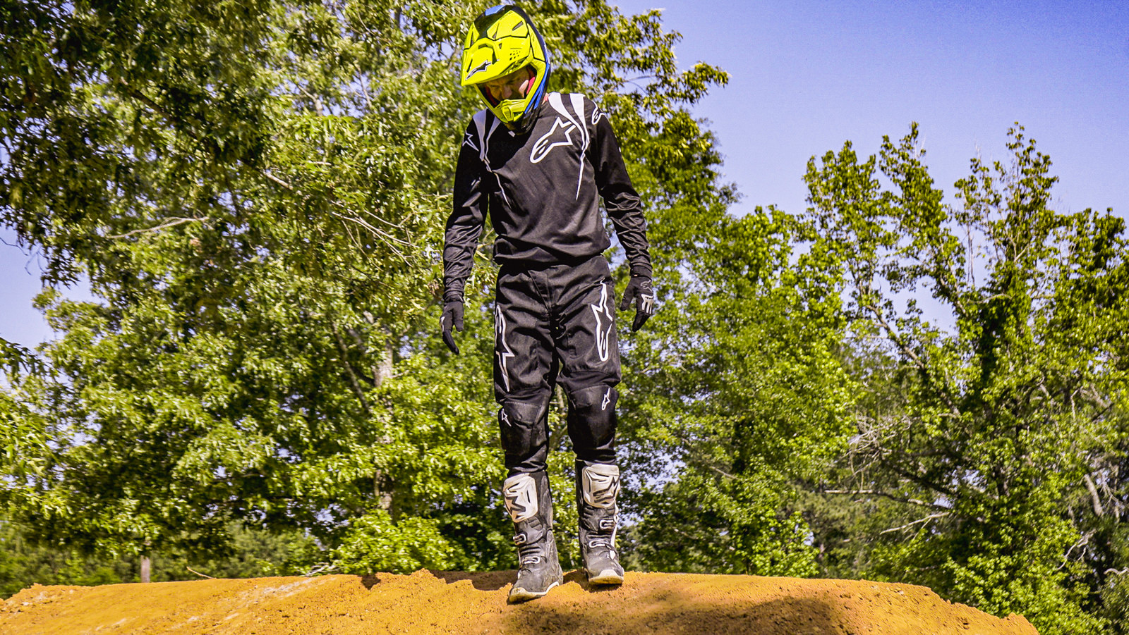 Tested: Alpinestars Supertech M8 Factory Helmet - Motocross Feature ...
