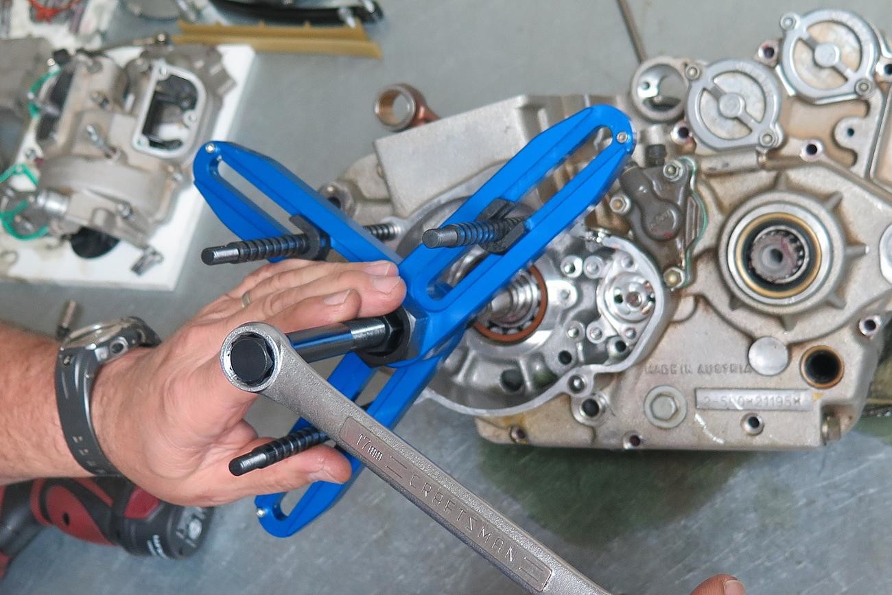 Motion Pro Crankcase Splitter V2 - Reviews, Comparisons, Specs - Tools ...