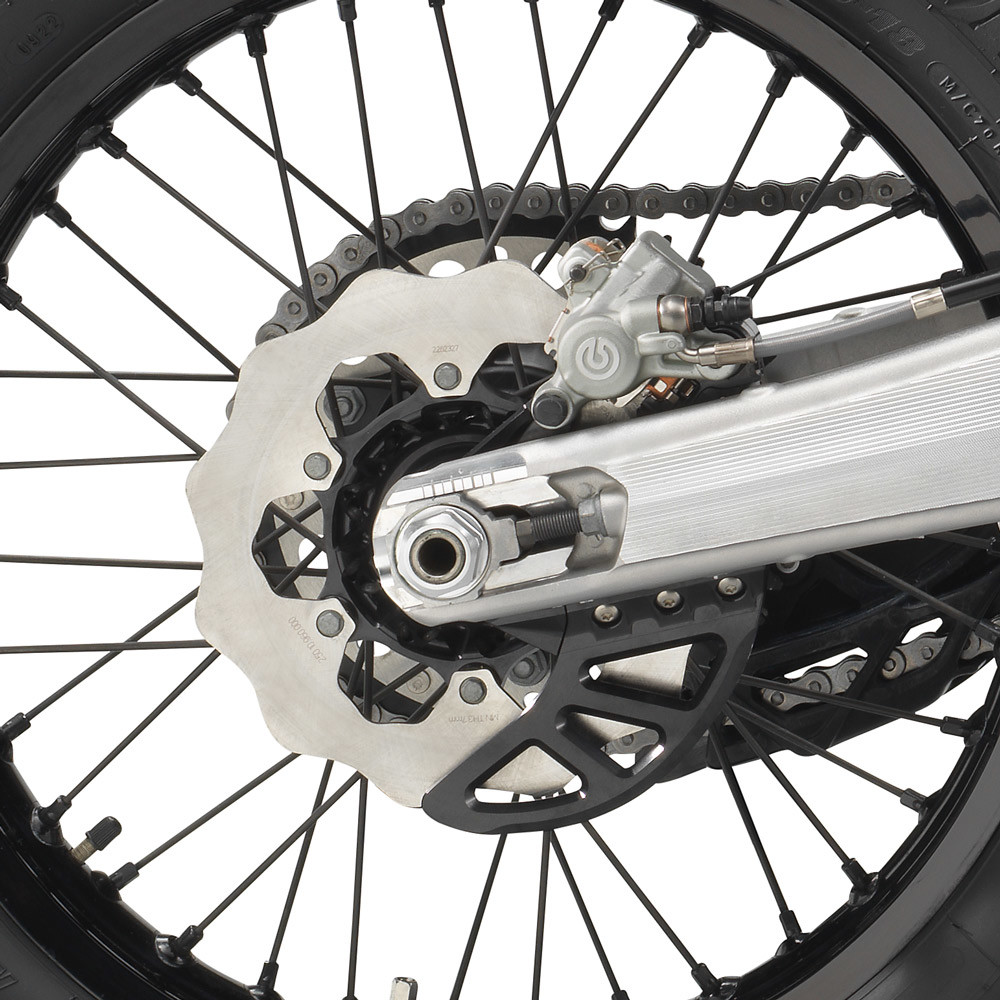 2024 Husqvarna TE 300 Pro Bike - Reviews, Comparisons, Specs - Bikes ...