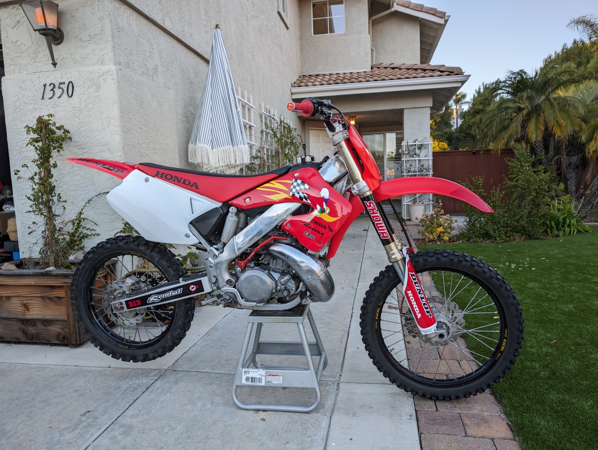 2001 CR250R Passion Fingers build - Bike Builds - Motocross Forums ...