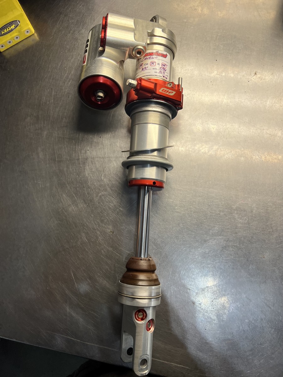 Black Cone Valve forks and Trax shock for sale - For Sale/Bazaar ...