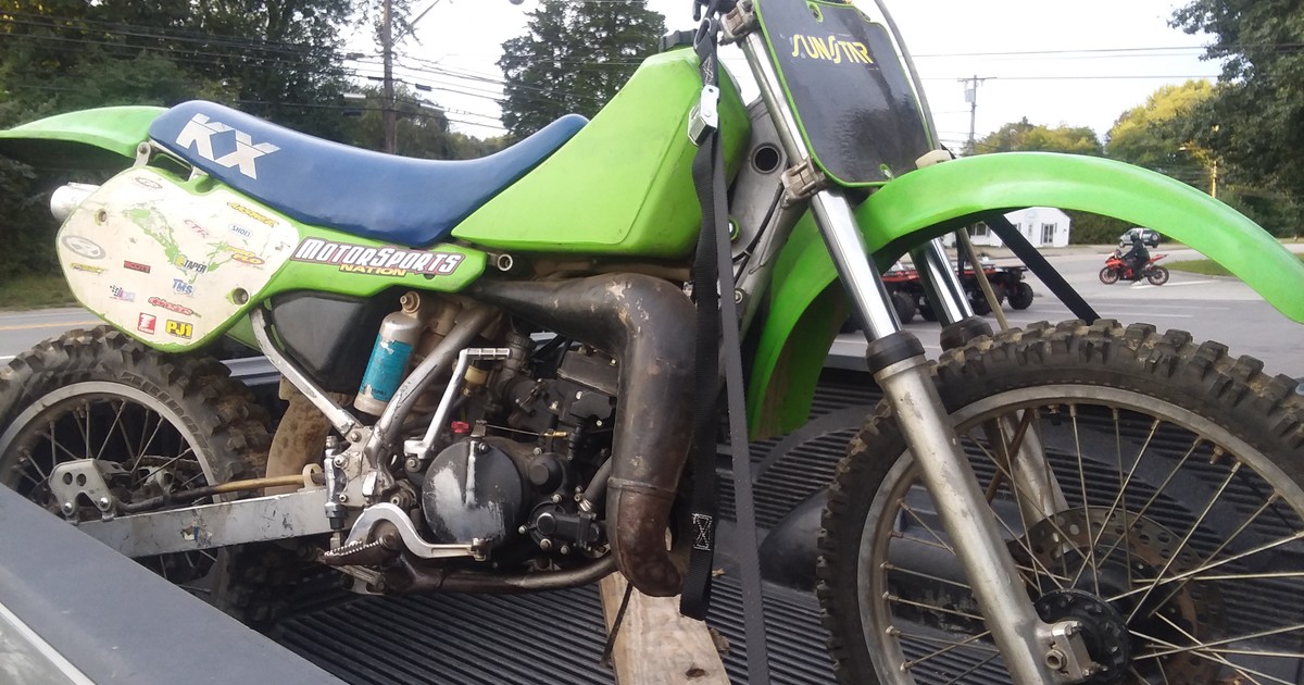 1987 Kawasaki KX125 back to stock...kinda - Bike Builds - Motocross ...