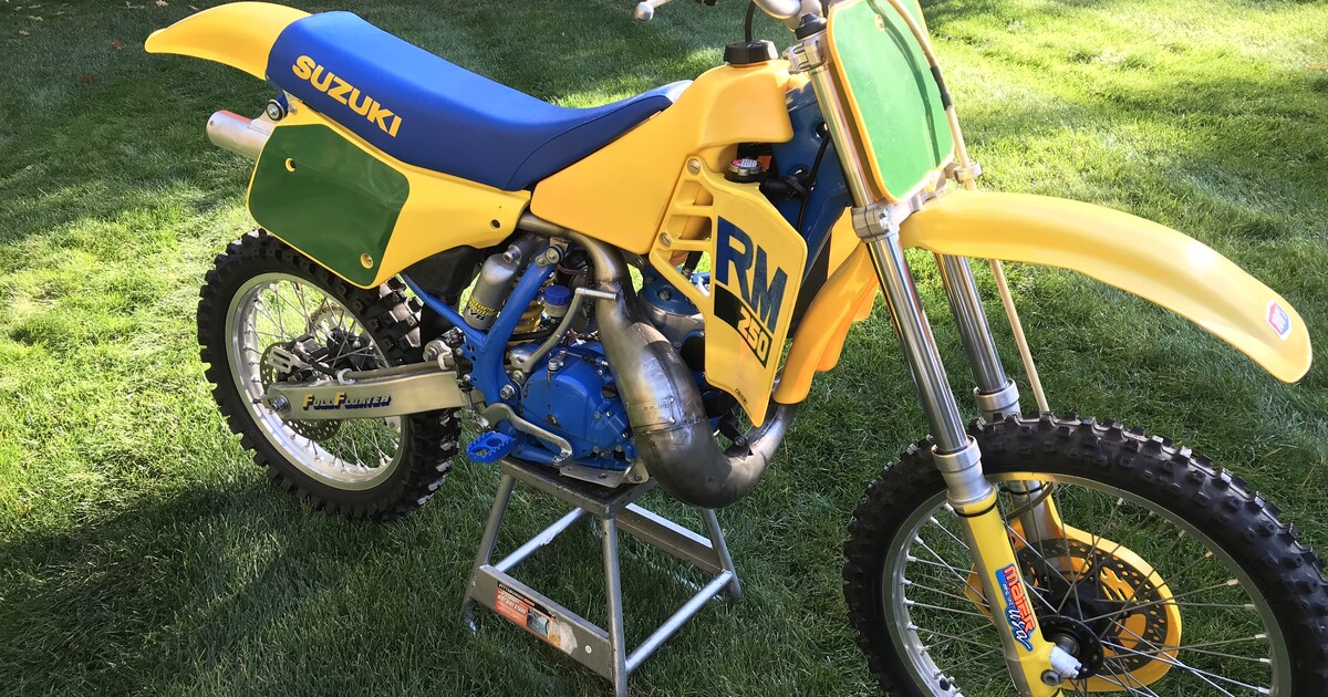 Bob Hannah races locals in Alaska circa 1988 - Moto-Related - Motocross ...