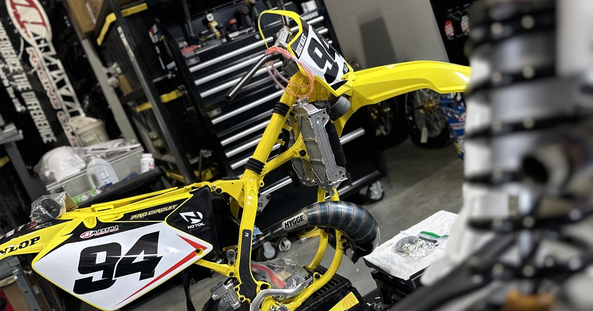 2006 Suzuki RM250 Build & Raffle 😍 - Bike Builds - Motocross Forums ...