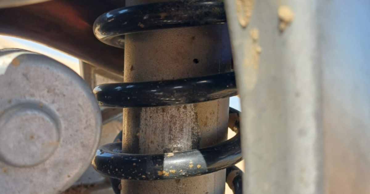 YZ250F - Spring rubs on shock body. - Tech Help/Race Shop - Motocross ...