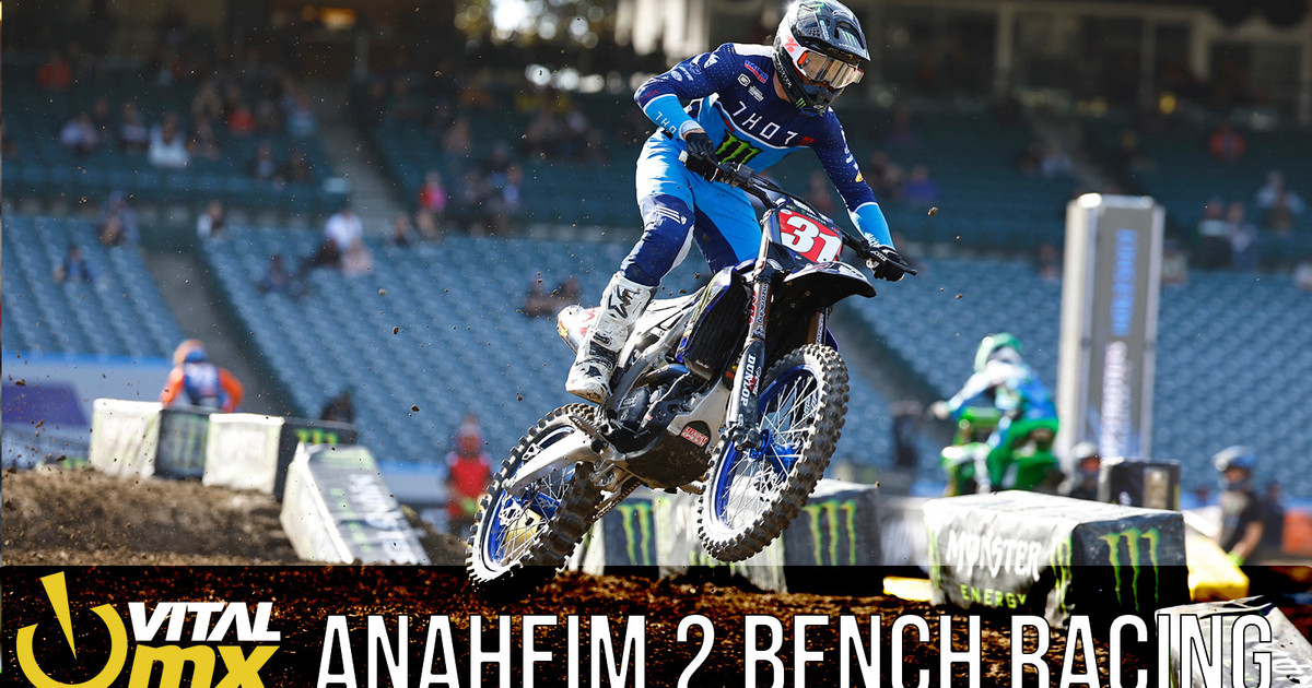 Bench Racing | Anaheim 2 Supercross Night Show - Moto-Related ...
